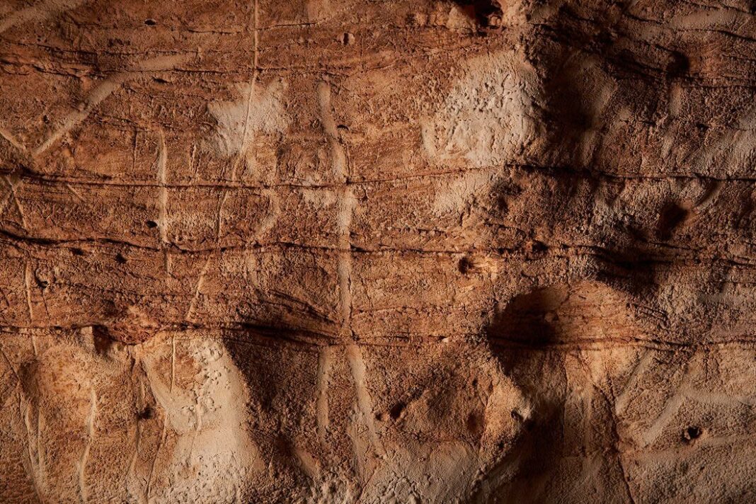 Ancient Engravings Unveil Prehistoric Secrets in Spanish Cave - History